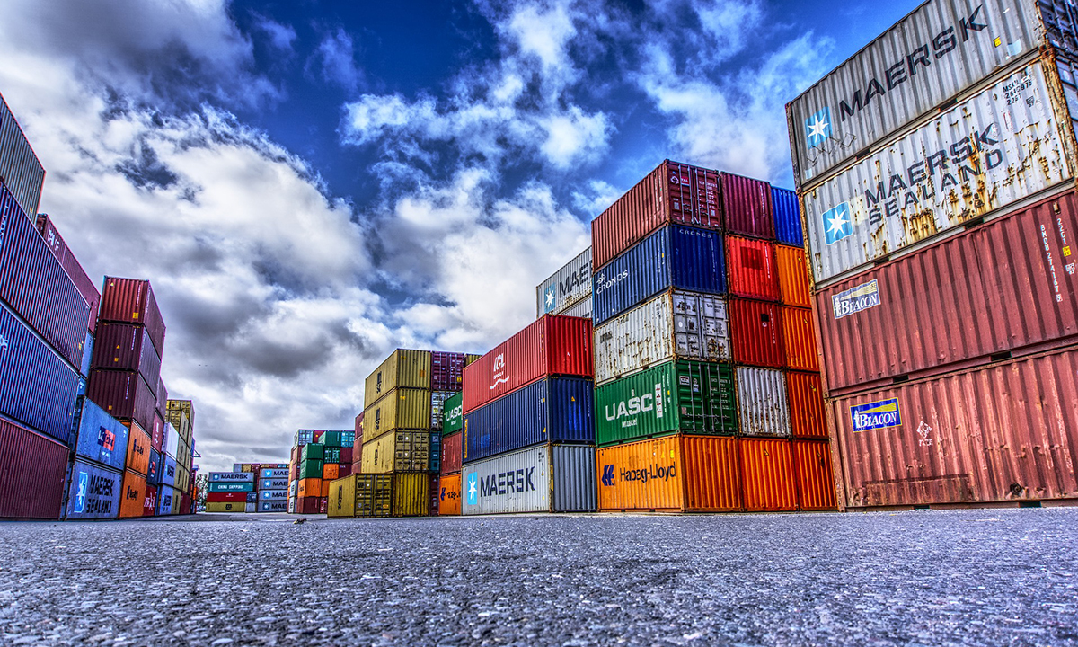 ¿En qué consiste el transporte intermodal de mercancías?